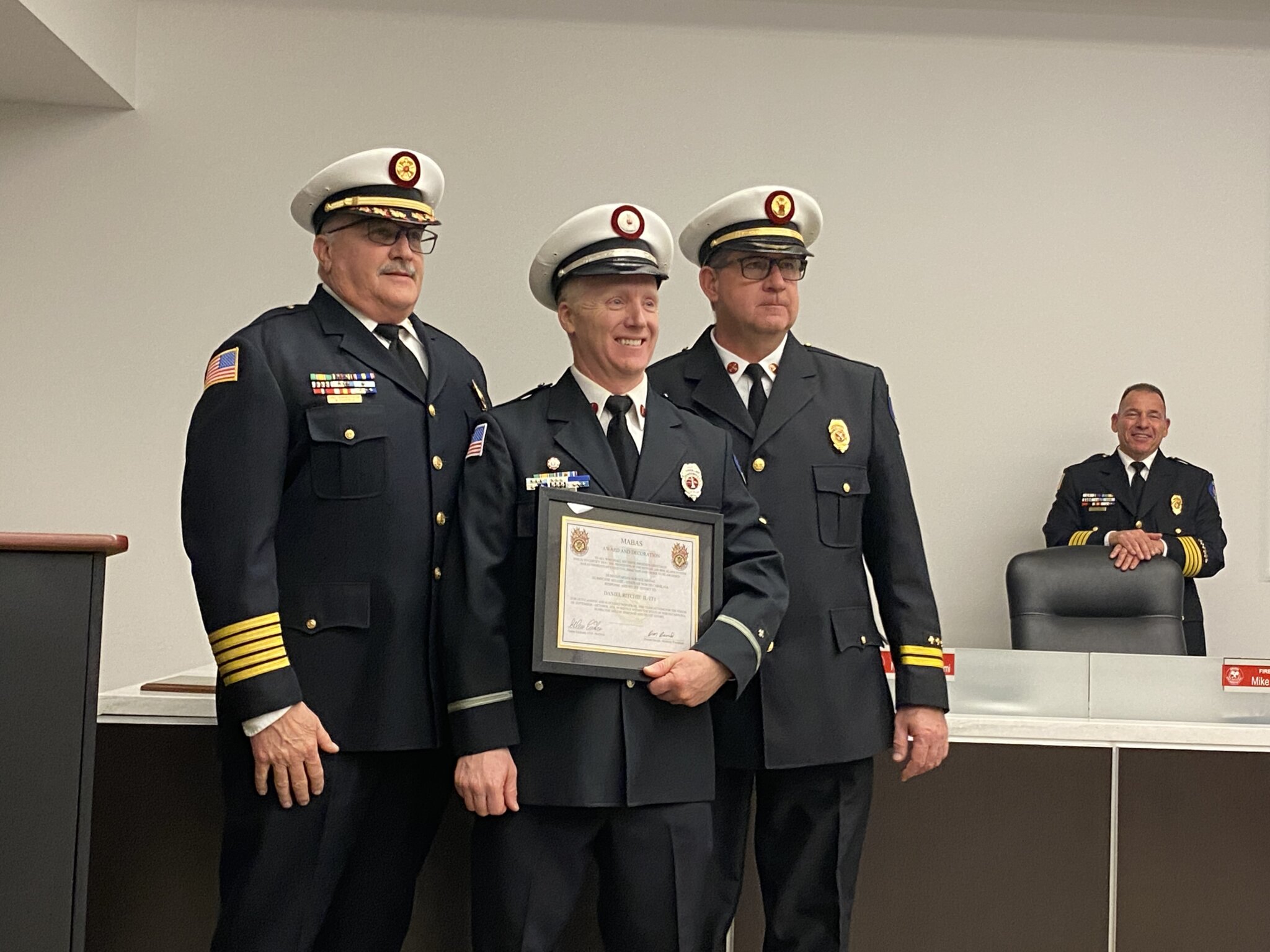 Candidate for Orland Park Mayor Jim Dodge and slate file 4,236 petition ...